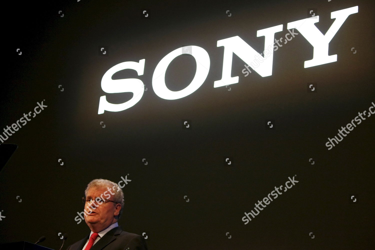 Sony Corps Chairman Ceo Howard Stringer Editorial Stock Photo - Stock ...