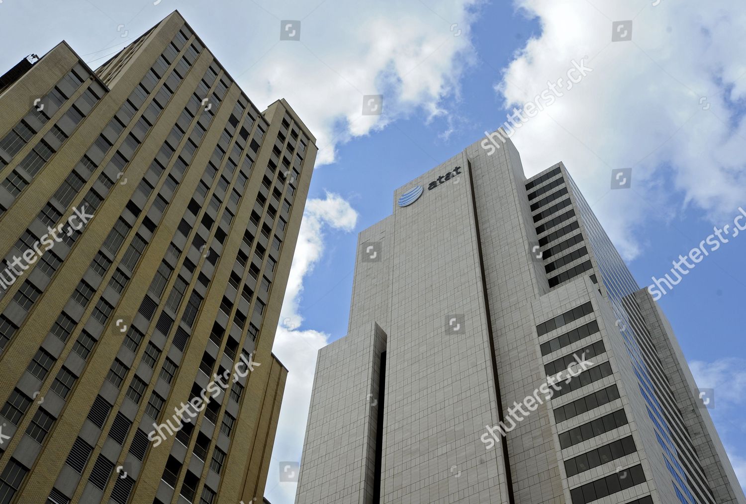 View Whitacre Tower Att Global Headquarters Editorial Stock Photo ...