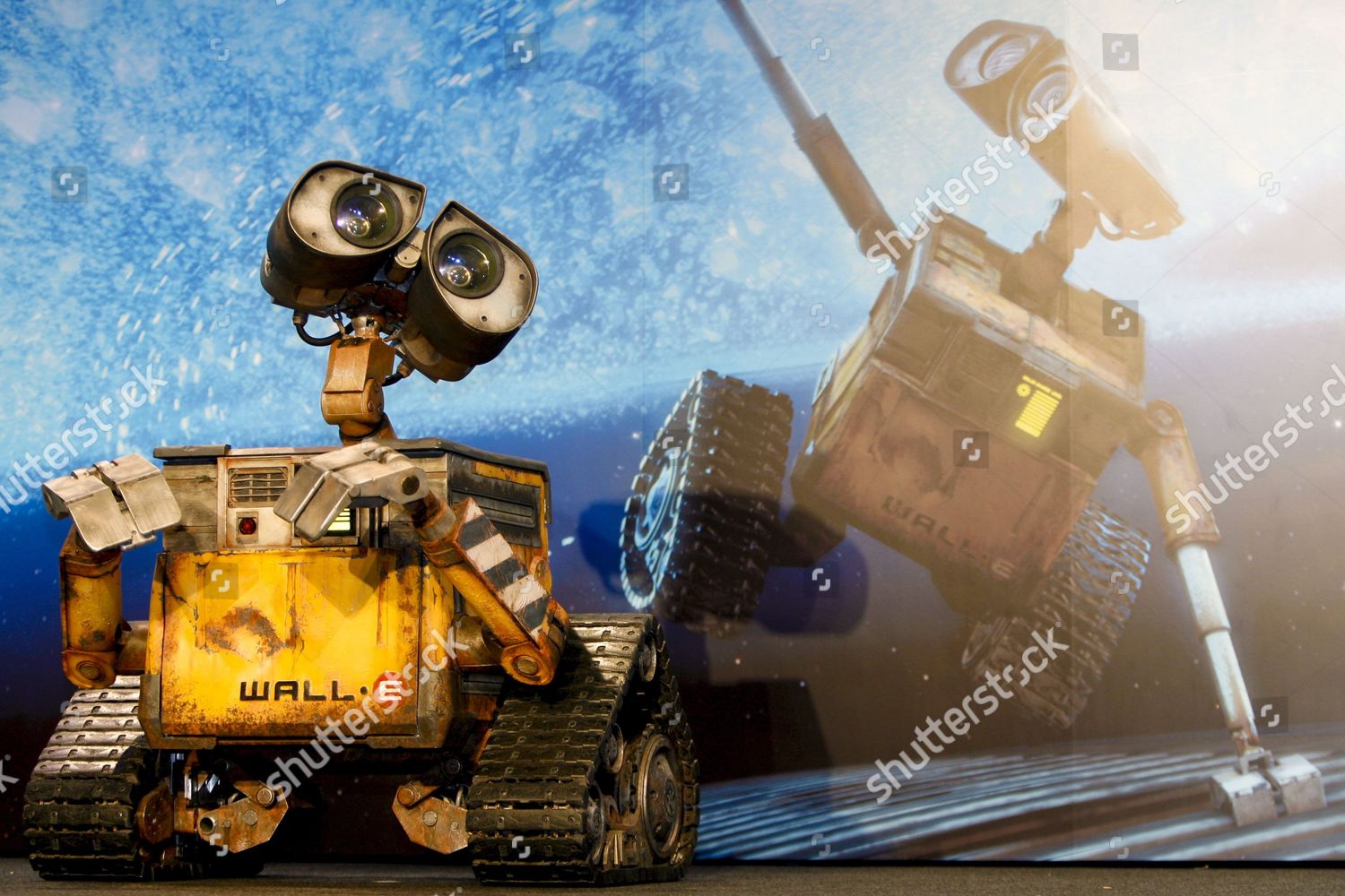 Robot Walle Main Character Movie Walle Editorial Stock Photo - Stock ...