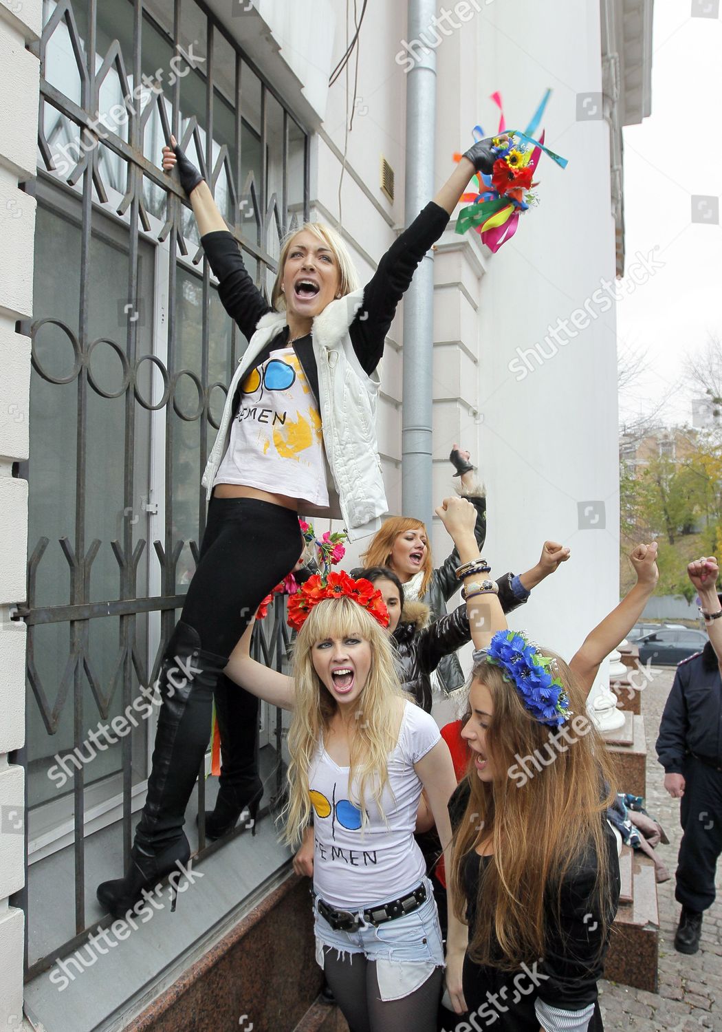 Members Ukrainian Feminist Group Femen Demonstrate Editorial Stock ...