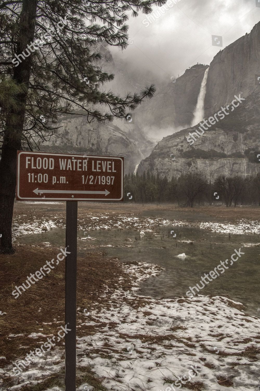 Flood Water Level Sign 1997 Flood Editorial Stock Photo - Stock Image ...