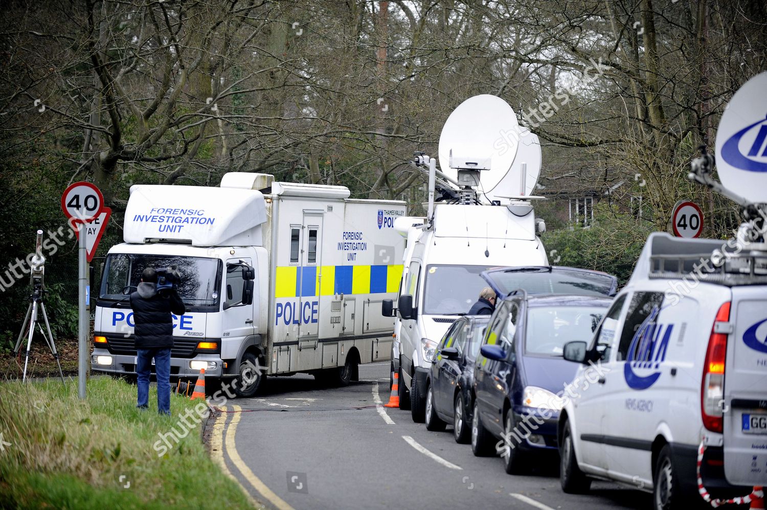 Police Forensic Investigation Unit Arrives Mill Editorial Stock Photo ...