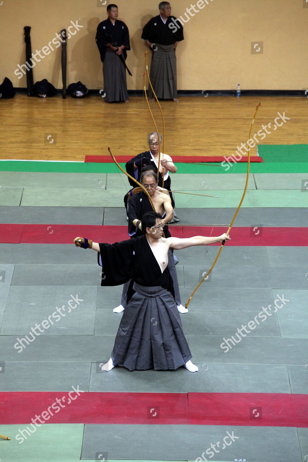 Japanese Kyudo Experts Show Their Skills Editorial Stock Photo - Stock ...