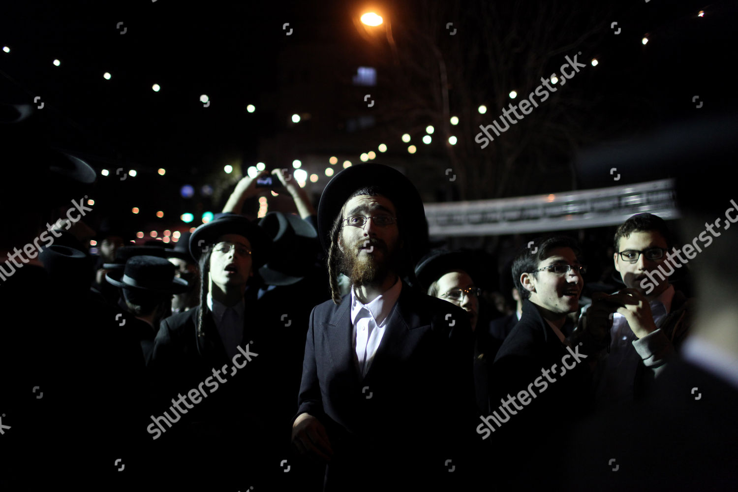 Thousands Ultra Orthodox Jews Satmar Hasidic Editorial Stock Photo ...