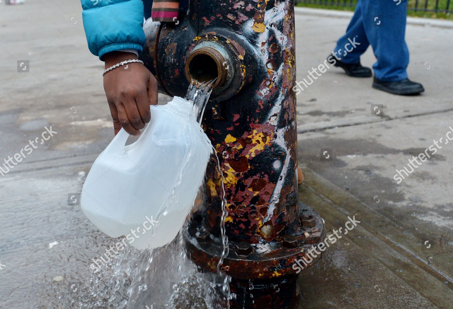 Young Woman Fills Jug Water Fire Editorial Stock Photo - Stock Image ...