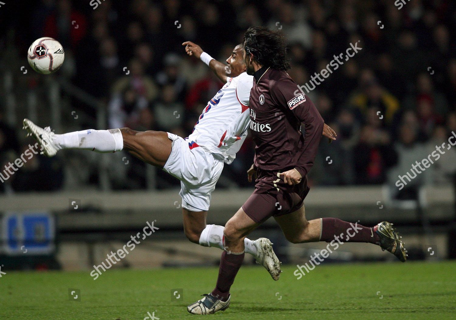Olympique Lyons Florent Malouda L Struggles Editorial Stock Photo ...