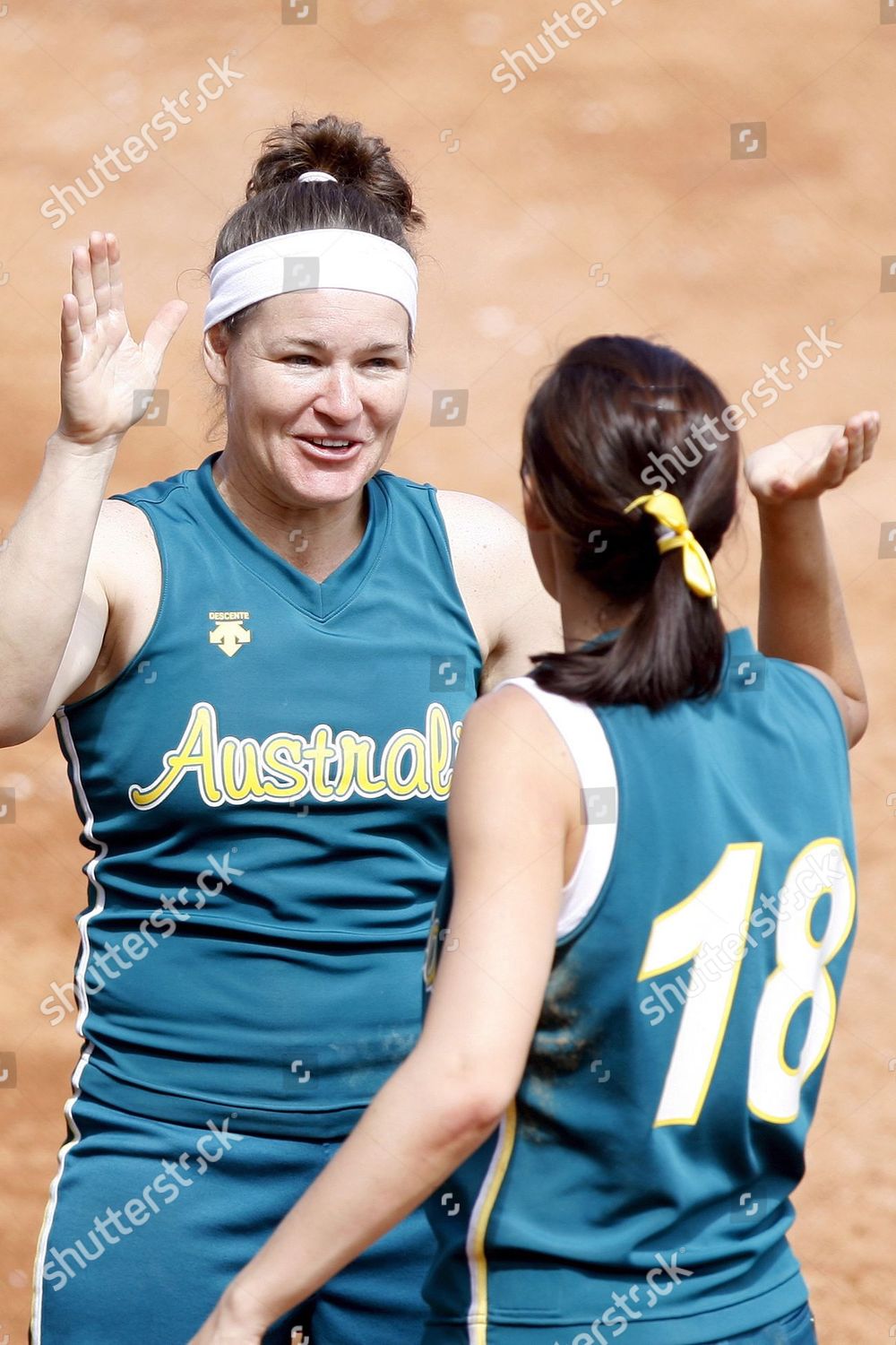 Australias Pitcher Melanie Roche L Celebrates Editorial Stock Photo ...