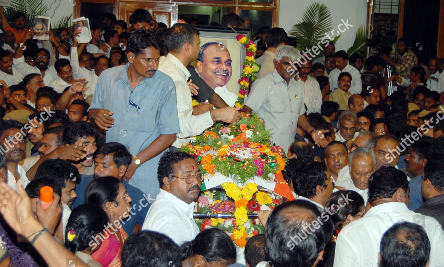 Mourners Gather Pay Their Last Respects Editorial Stock Photo - Stock ...