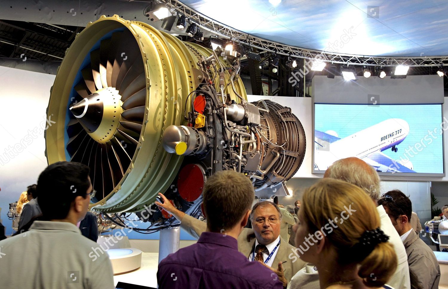 Visitors View Boeing 737900 Engine Cfm567b Editorial Stock Photo ...