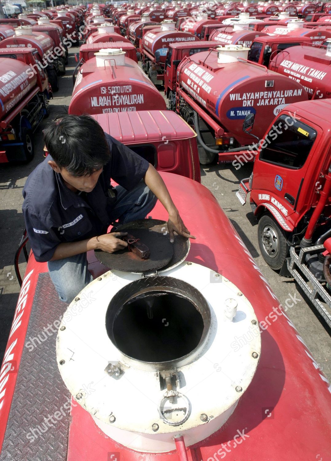 State Oil Company Pertamina Employee Checks Editorial Stock Photo ...