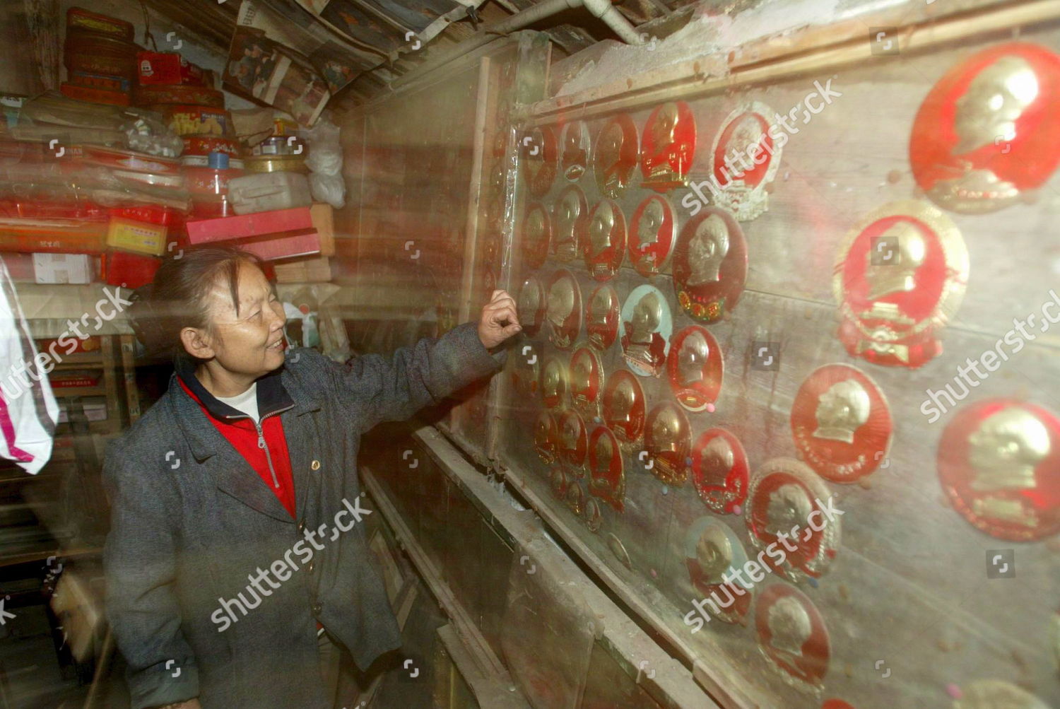 Li Friend 72yearold Wang Anting Presents Editorial Stock Photo - Stock Image | Shutterstock