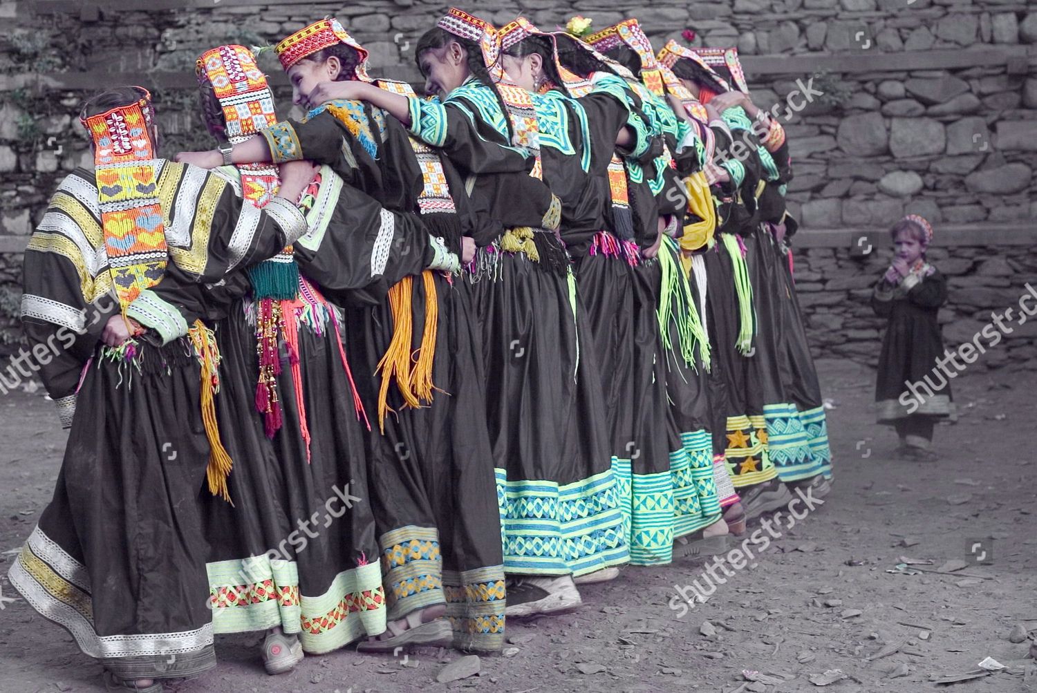 Kalashs Girls Perform Traditional Dance Kalash Editorial Stock Photo ...