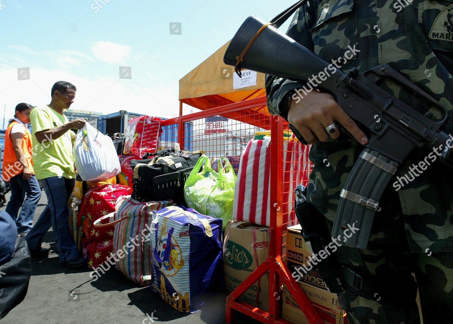 Filipino Soldier Hold His M16 Rifle Editorial Stock Photo - Stock Image ...