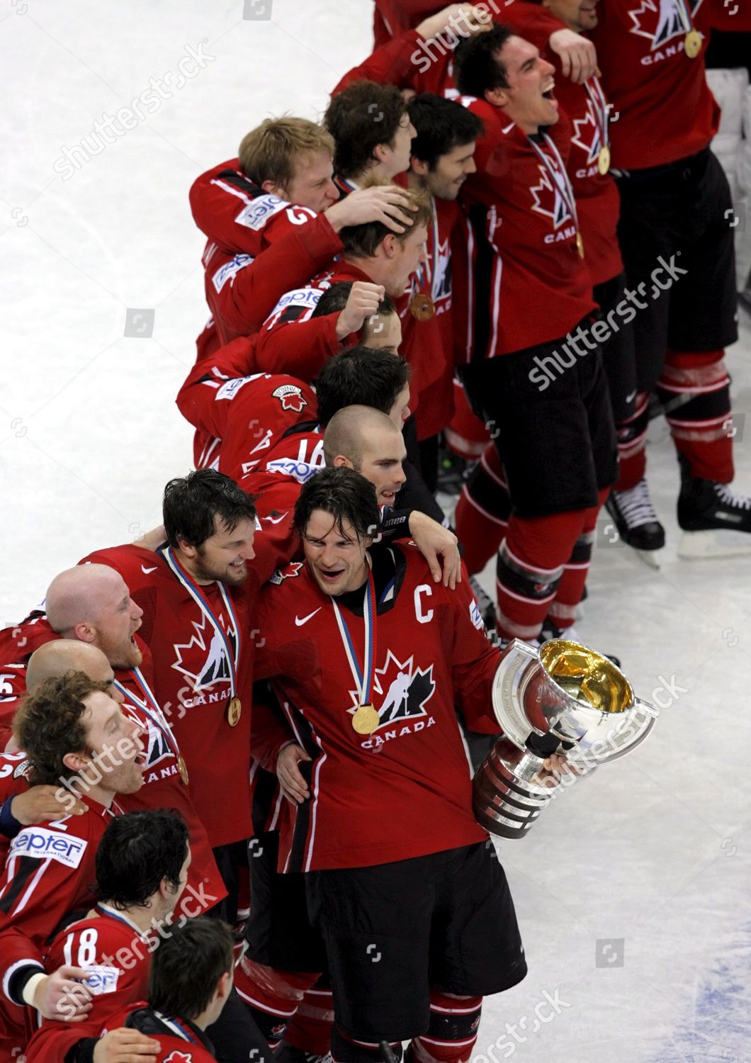Team Canada Players Celebrate Their Trophy Editorial Stock Photo ...