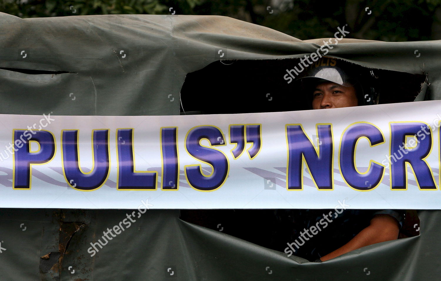 Member Philippine Police Crowd Dispersal Unit Editorial Stock Photo ...