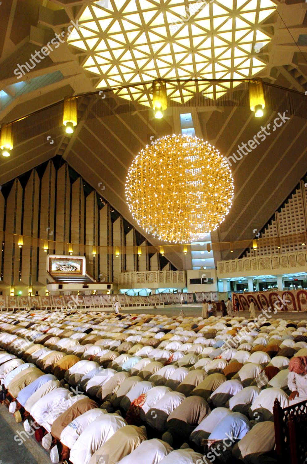 Pakistani Men Pray Faisal Mosque They Editorial Stock Photo - Stock ...