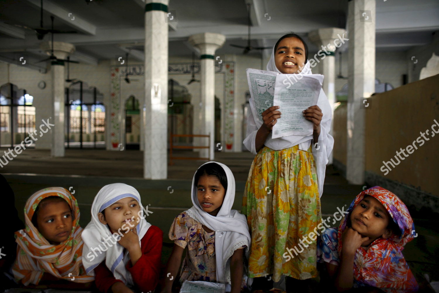 Bangladeshi Muslim Girls Attend Koran Class Editorial Stock Photo ...