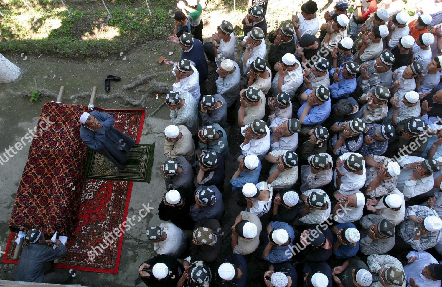 Overhead View People Praying Funeral Ceremony Editorial Stock Photo ...