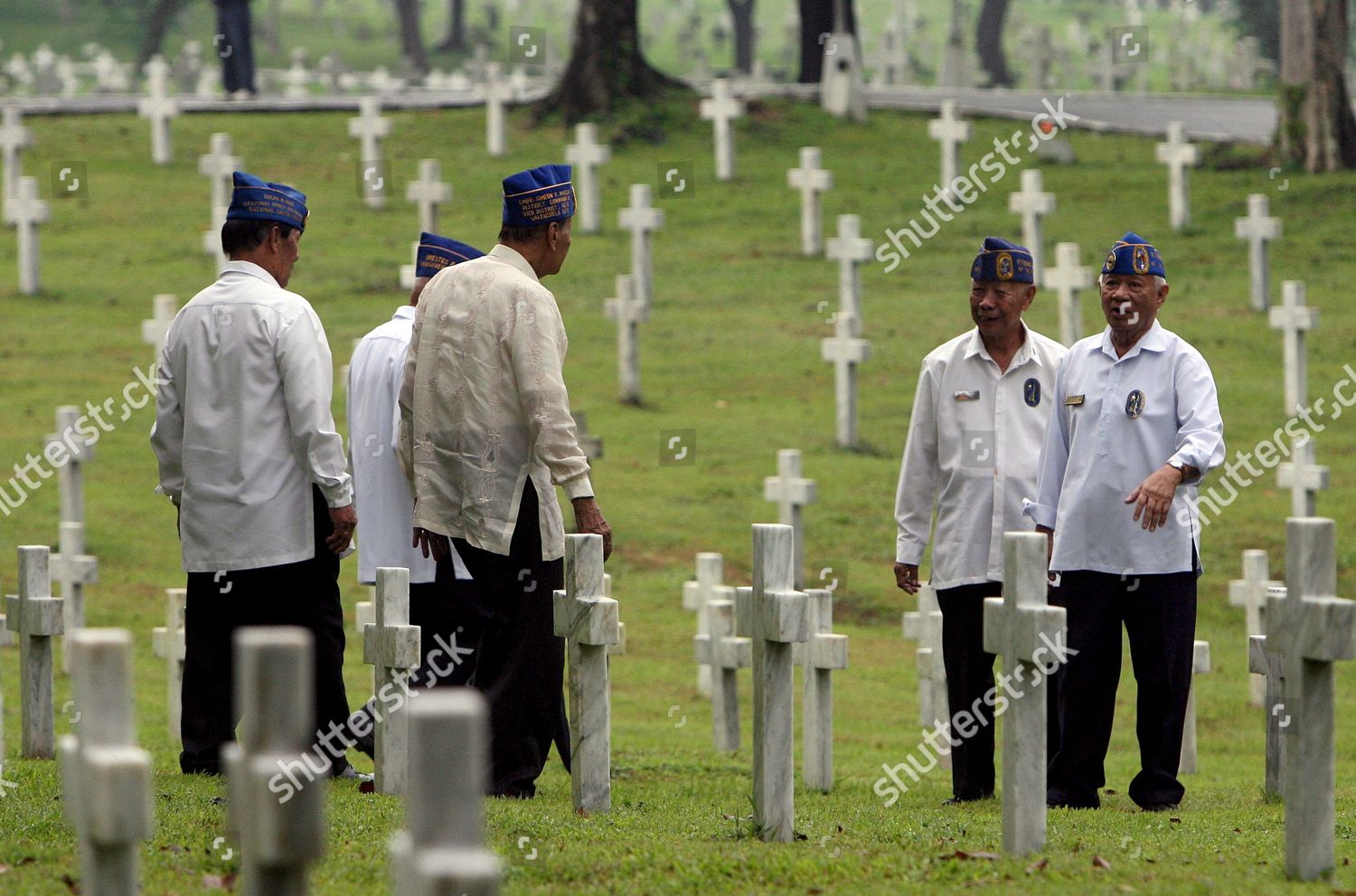 Filipino War Veterans Visit Graves Departed Editorial Stock Photo ...