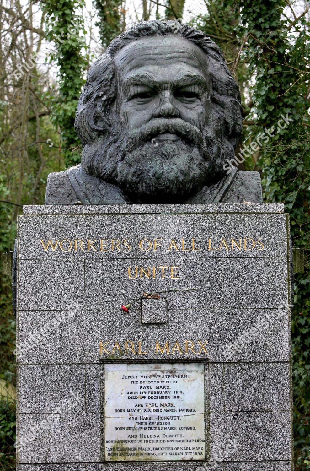 Grave Karl Marx Highgate Cemetry London Editorial Stock Photo - Stock ...