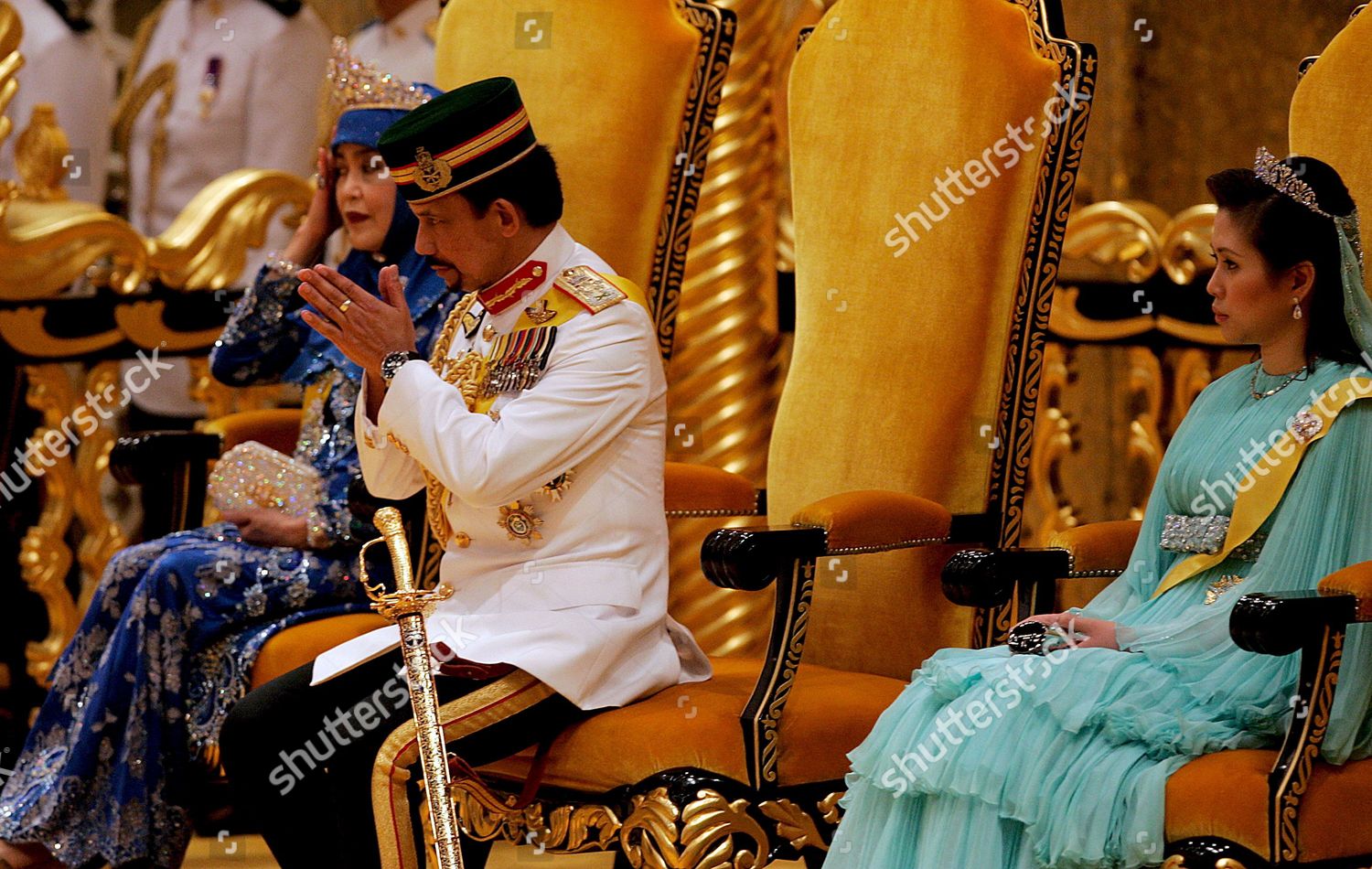 Bruneis Sultan Hassanal Bolkiah C Flanked Editorial Stock Photo - Stock ...