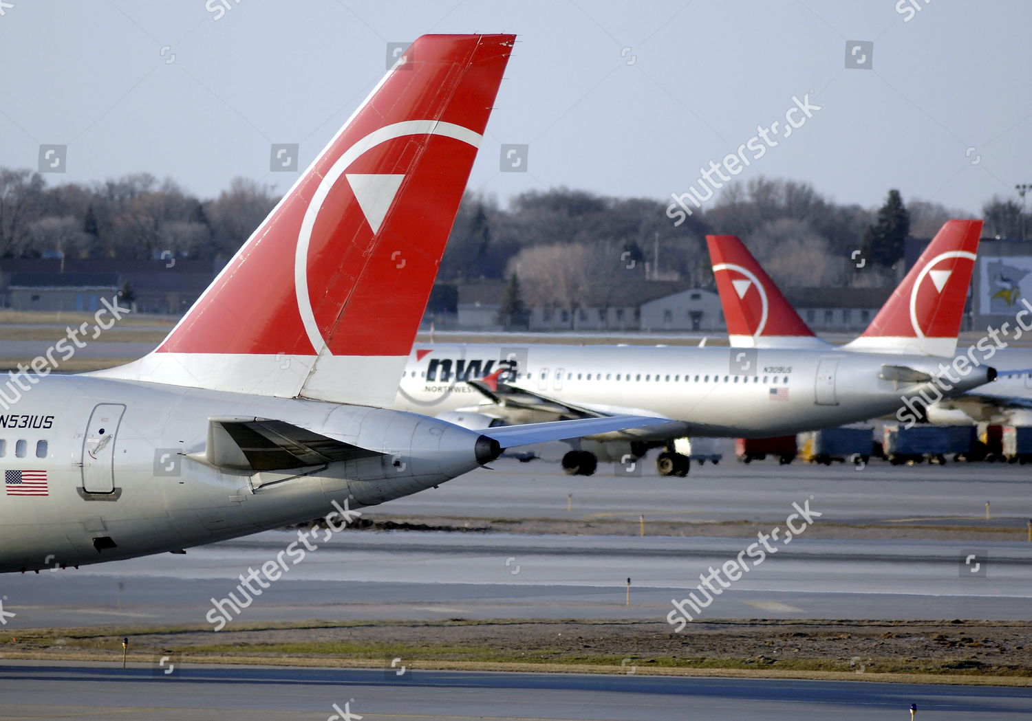 Northwest Airlines Airplanes Taxi Down Runway Editorial Stock Photo ...