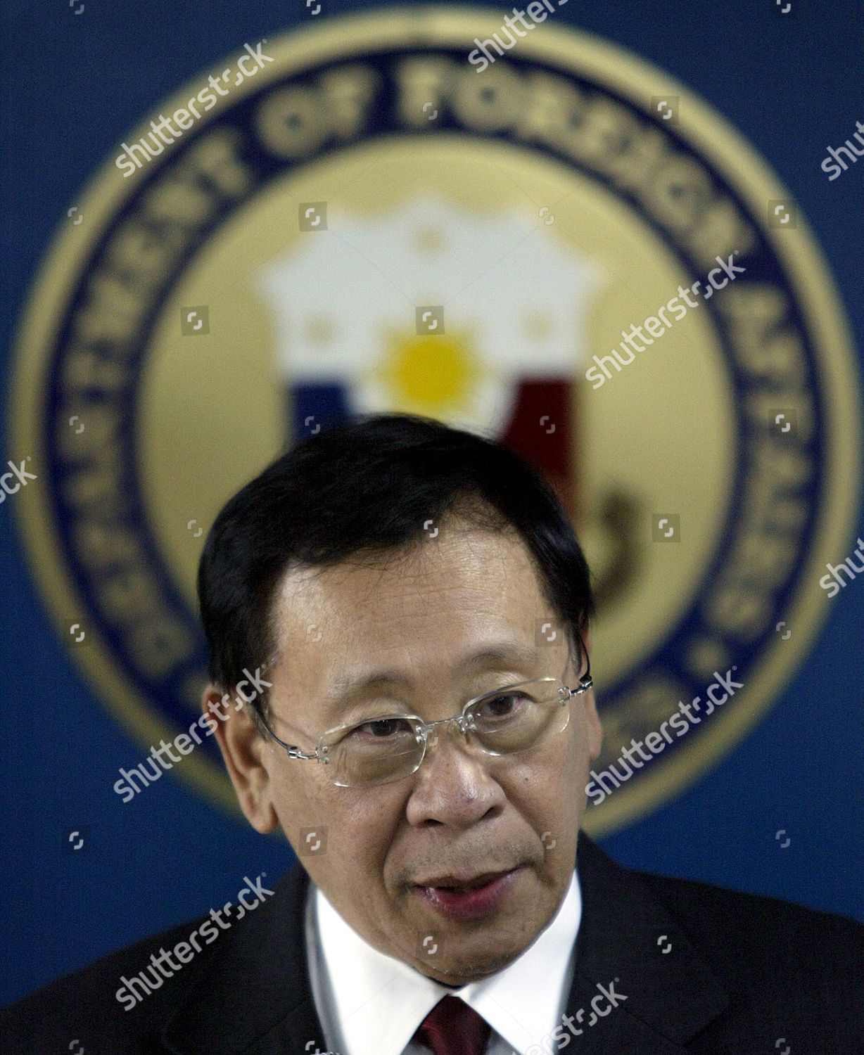 Philippine Foreign Affairs Secretary Alberto Romulo Editorial Stock ...