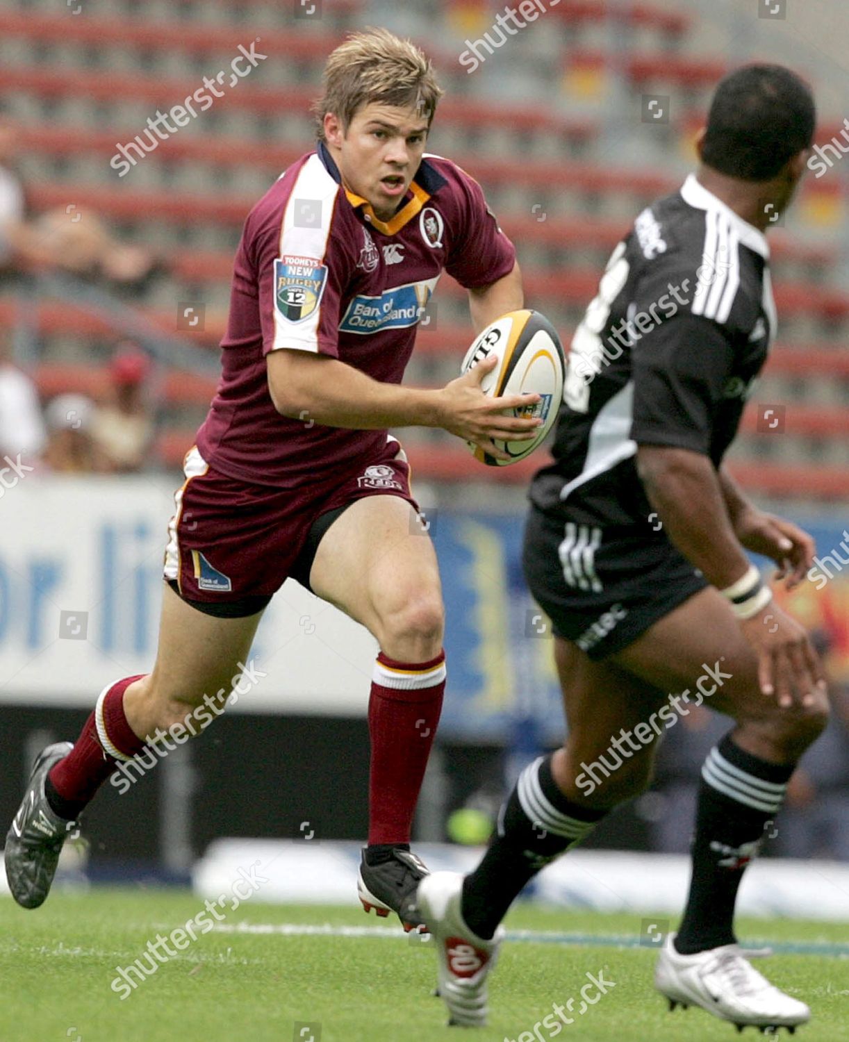 Reds Scrumhalf Nic Berry L Makes Editorial Stock Photo - Stock Image ...