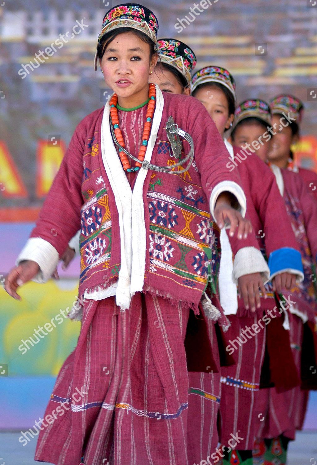 Monpa Girls Their Traditional Dress Dancing Editorial Stock Photo ...