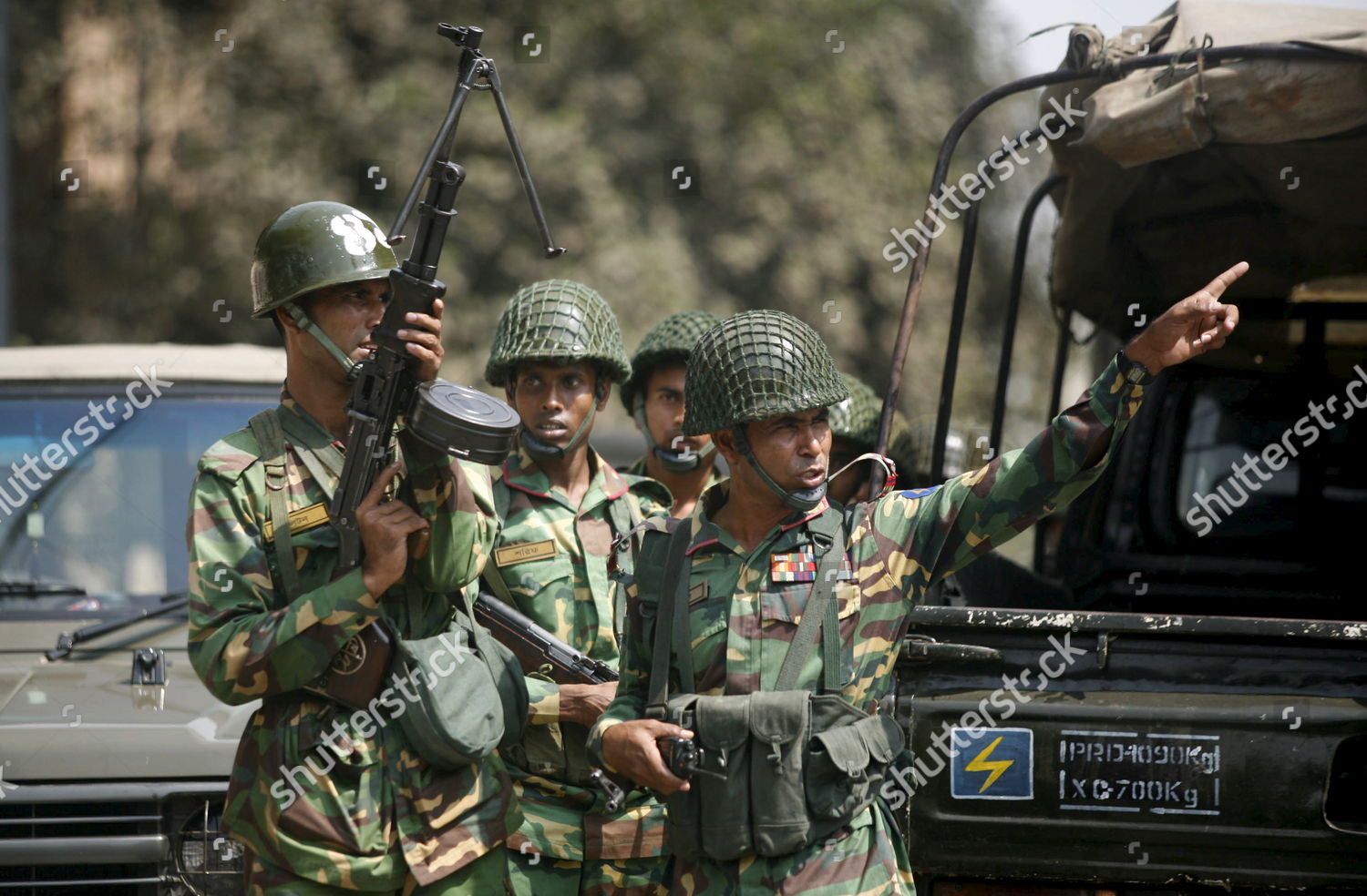 Bangladeshi Army Soldiers Take Position Street Editorial Stock Photo ...