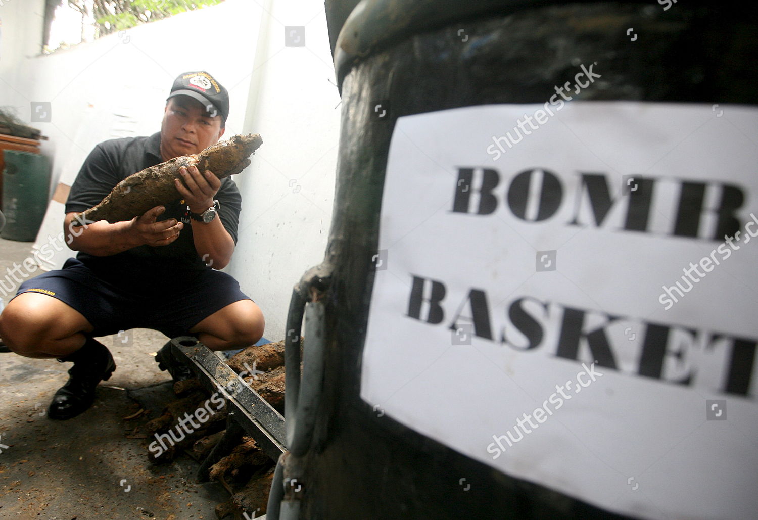 Philippine Police Officer Bomb Disposal Unit - Foto de stock de ...