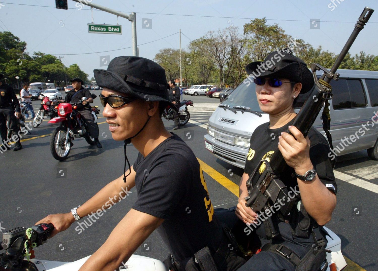 Filipino Police Armed M16 Rifle Patrols Editorial Stock Photo - Stock ...