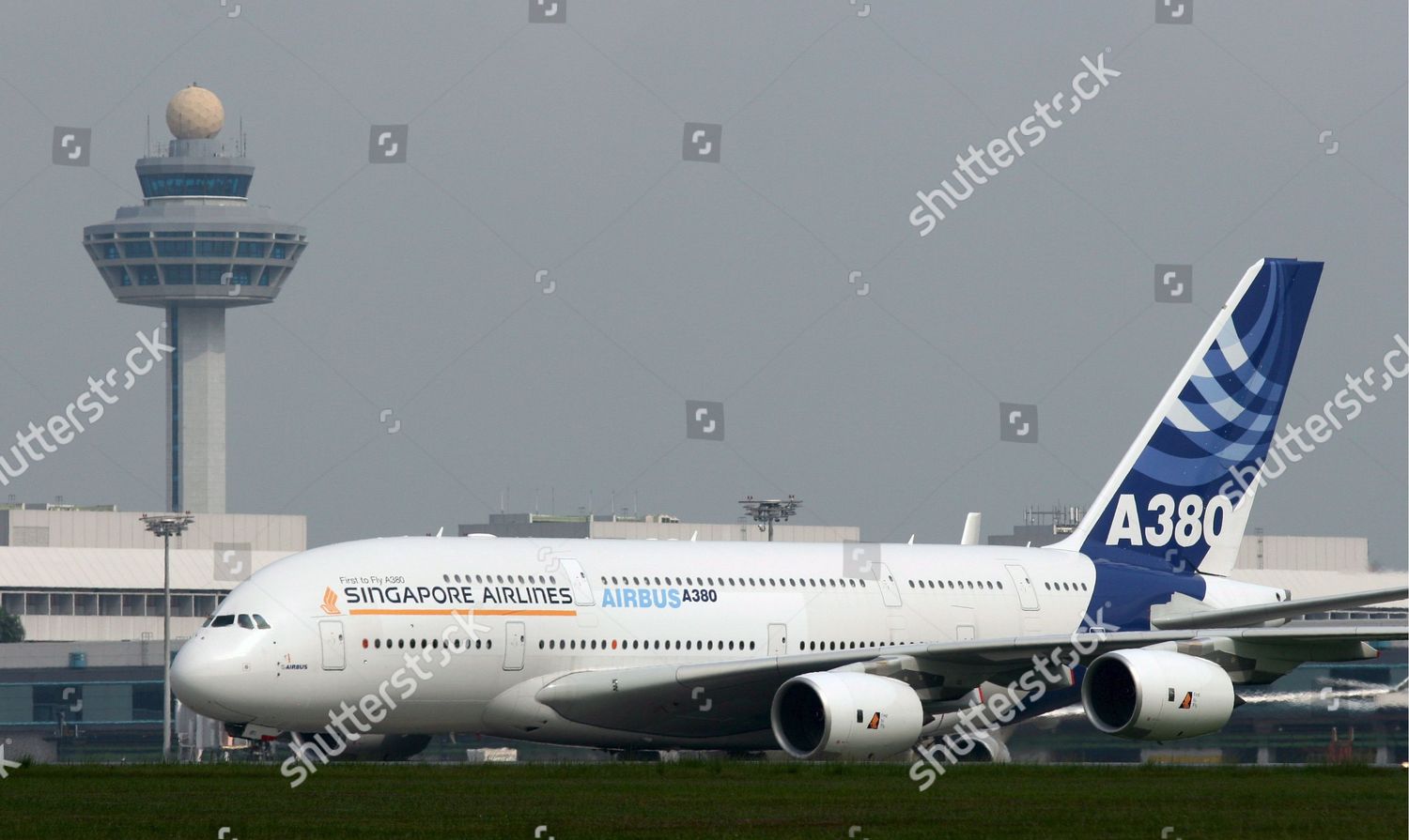 Super Jumbo Doubledecker Airbus A380 Aircraft Editorial Stock Photo ...