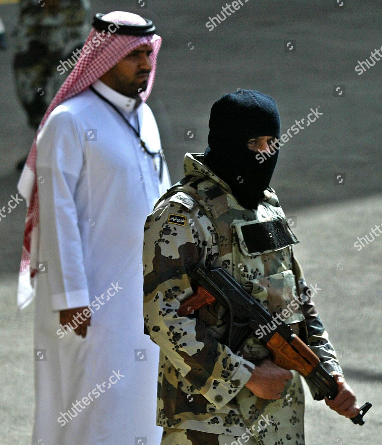 Saudi Arabian Special Forces Soldier Stands Editorial Stock Photo ...
