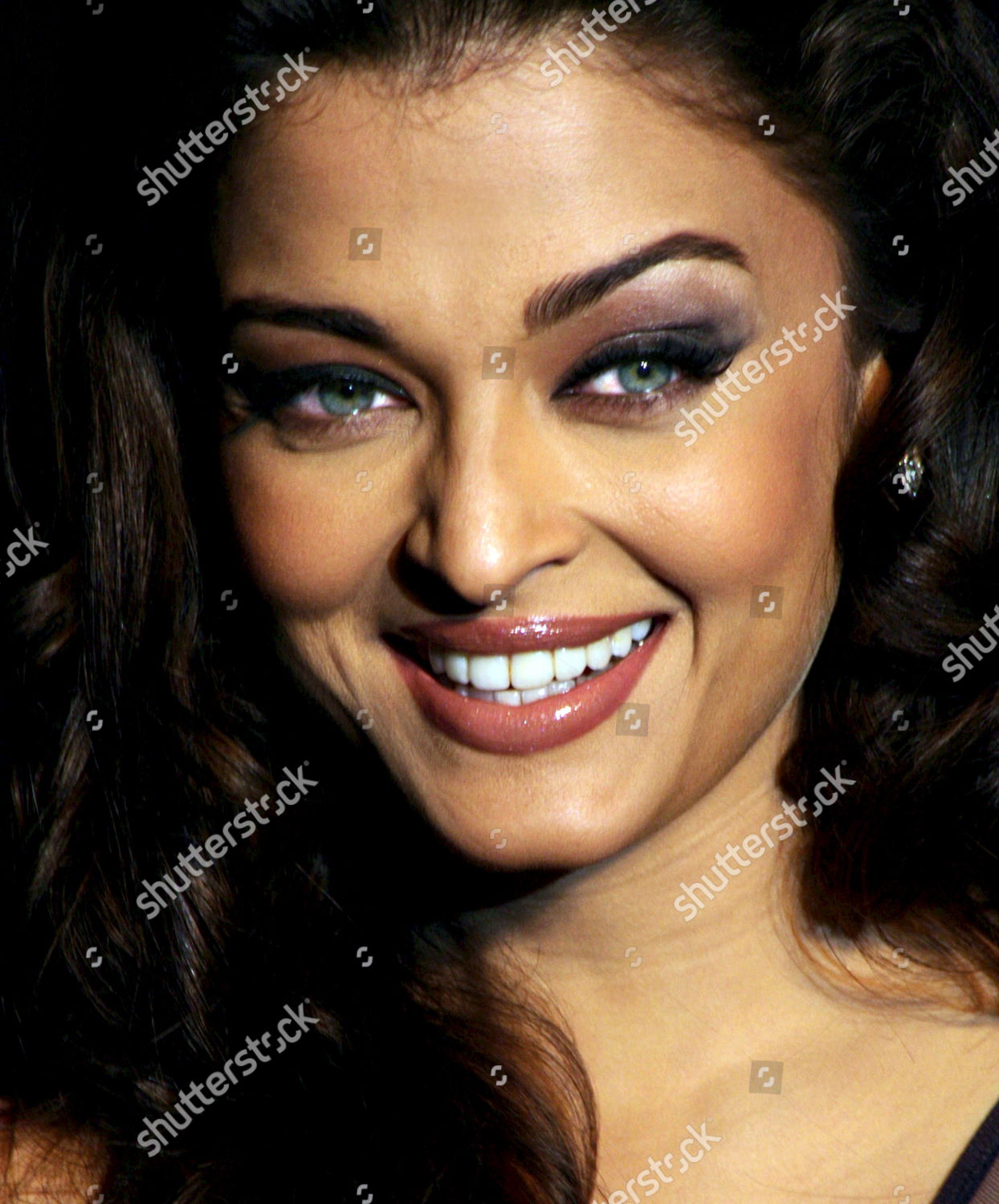 Bollywood Actress Aishwarya Rai Bachchan During Editorial Stock Photo ...