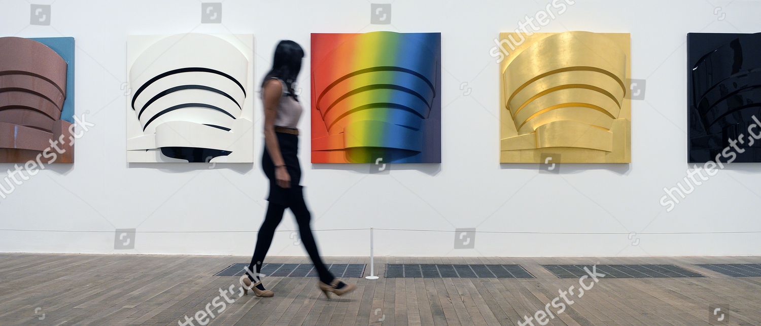 TATE MODERN STAFF WALKS PAST BRITISH Editorial Stock Photo - Stock ...