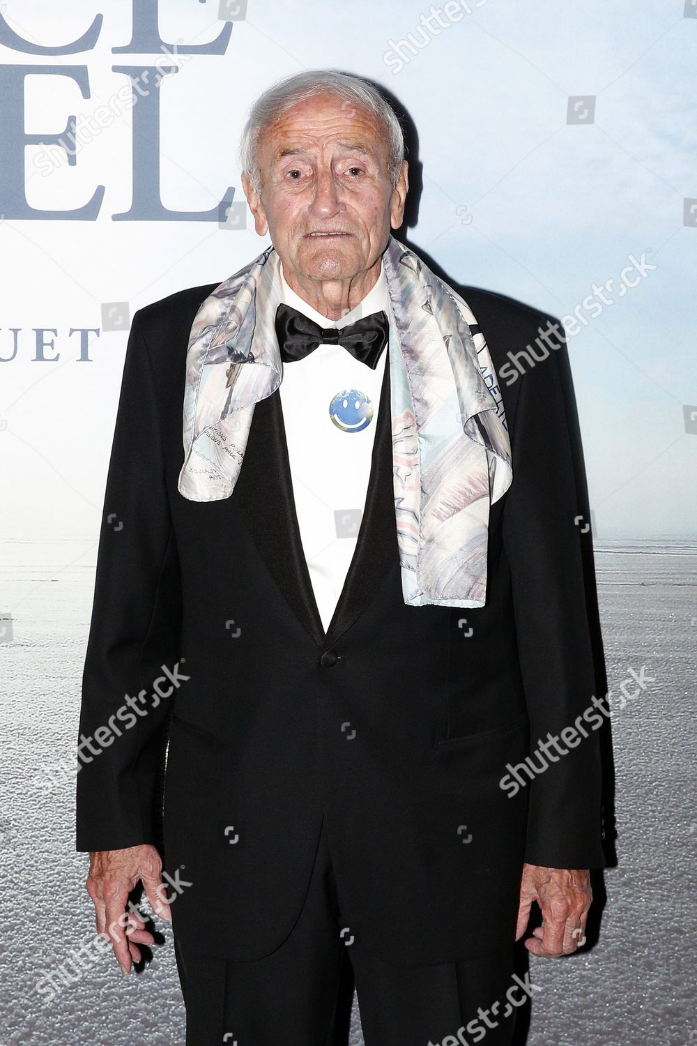 French Glaciologist Claude Lorius Arrives Premiere Editorial Stock ...