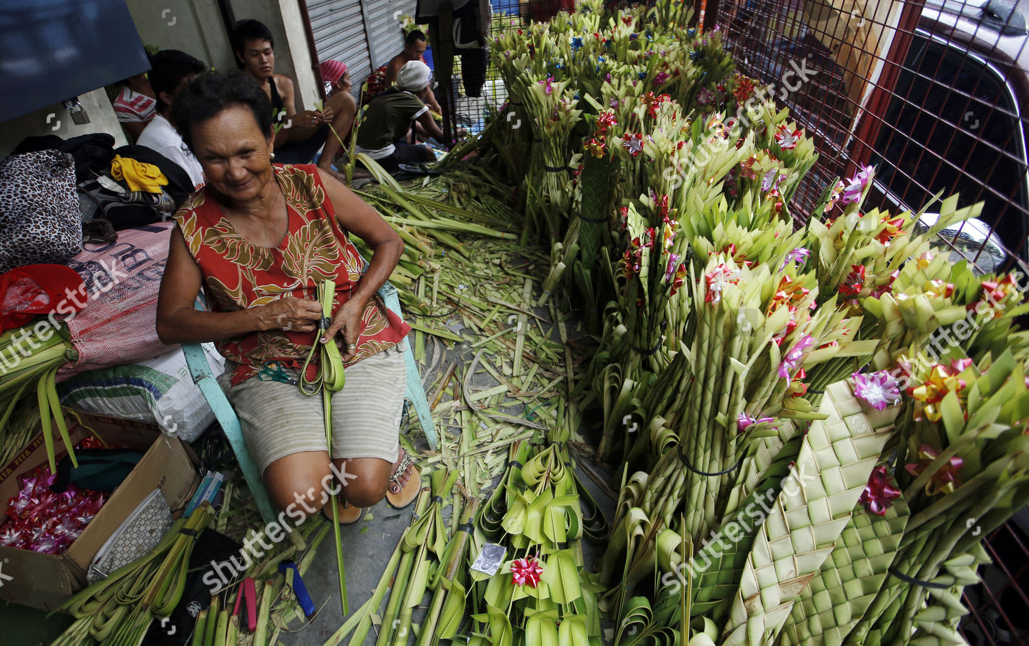 Filipino Vendors Make Decorative Palm Fronds Editorial Stock Photo ...