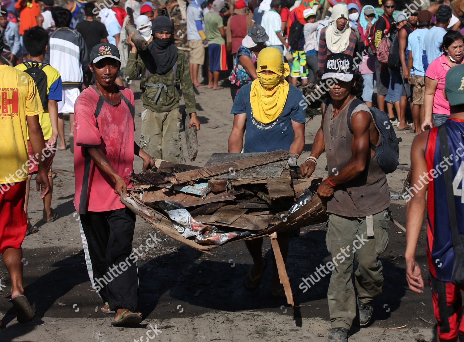 Filipino Typhoon Victims Clean Debris Street Editorial Stock Photo ...