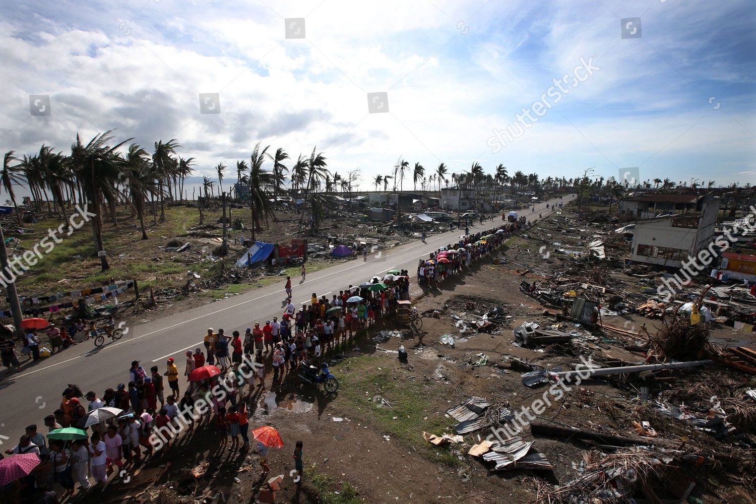 Filipino Typhoon Victims Queue Food Relief Editorial Stock Photo ...