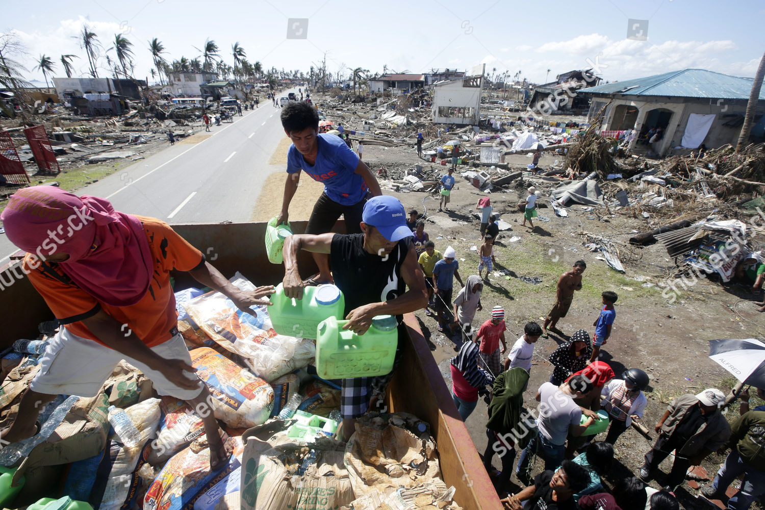 Filipino Typhoon Victims Queue Food Distribution Editorial Stock Photo ...