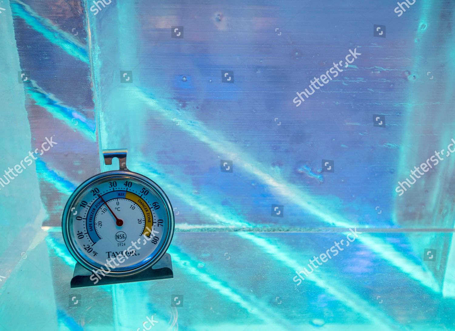 Thermometer Reads Minus Six Degrees Celsius Editorial Stock Photo ...