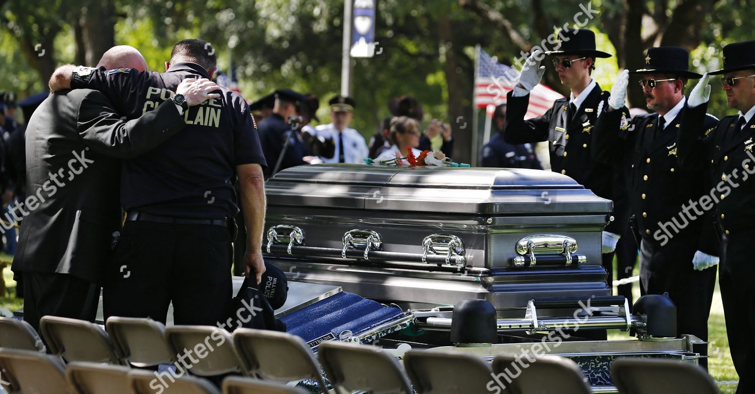 Police Salute Pray After Burial Services Editorial Stock Photo - Stock ...