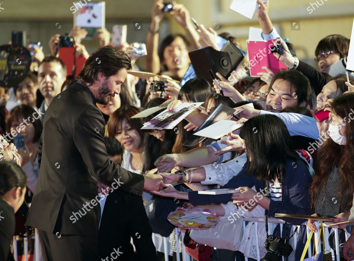 Canadian Actor Keanu Reeves L Signs Editorial Stock Photo - Stock Image ...