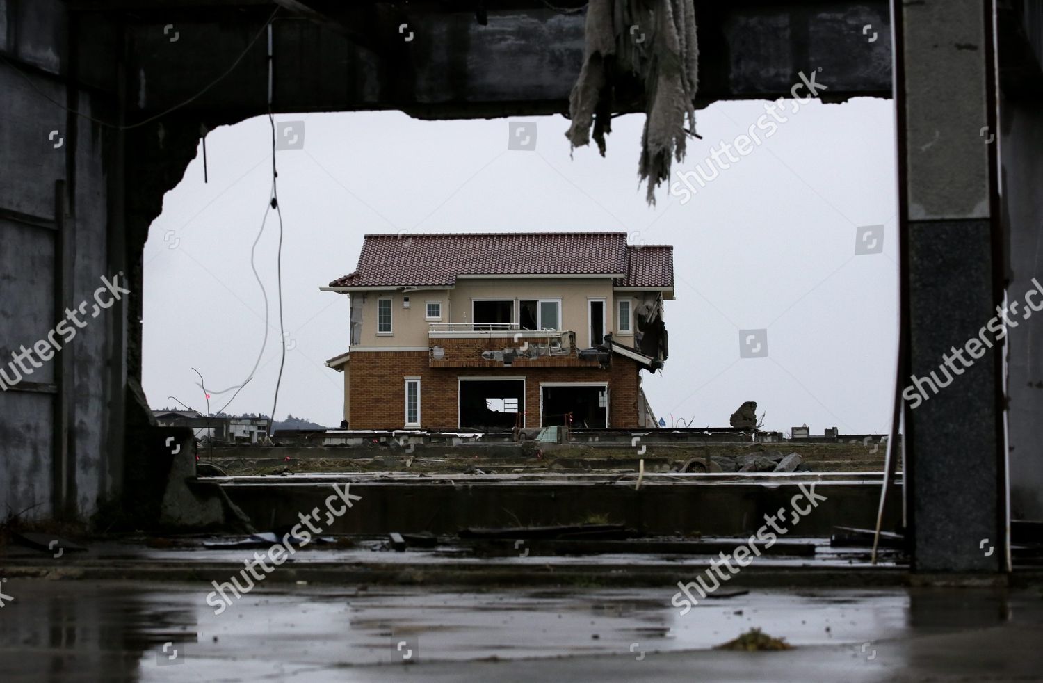 House Damaged By Tsunami Following Magnitude Editorial Stock Photo ...
