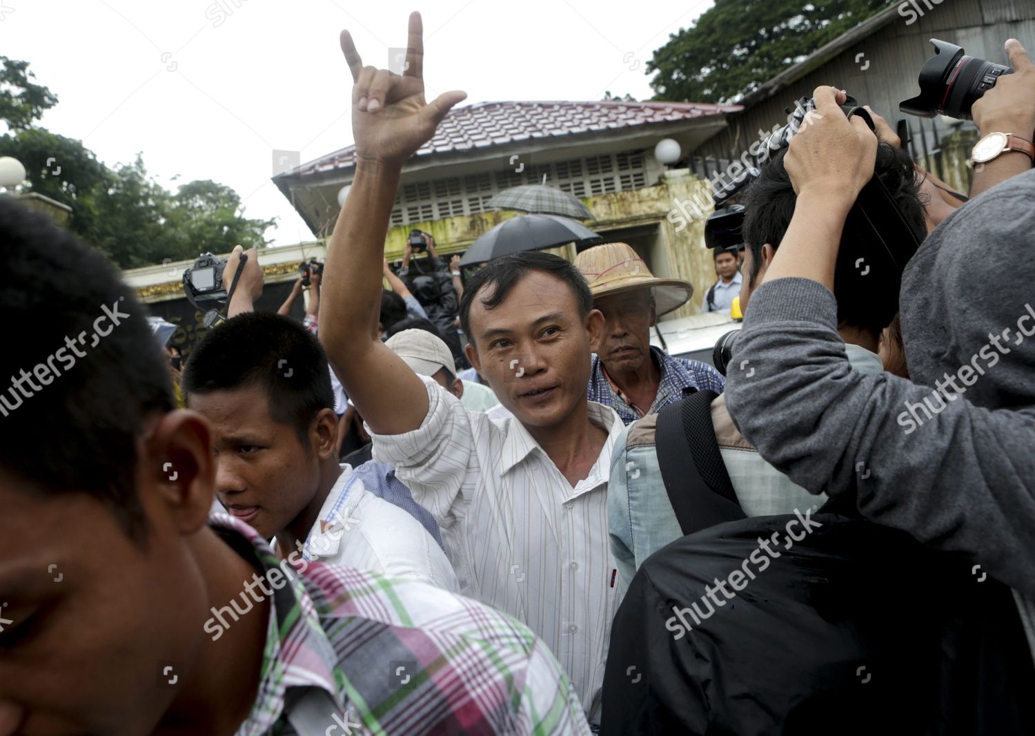 Prisoner Leaves Insein Prison Yangon Myanmar Editorial Stock Photo ...