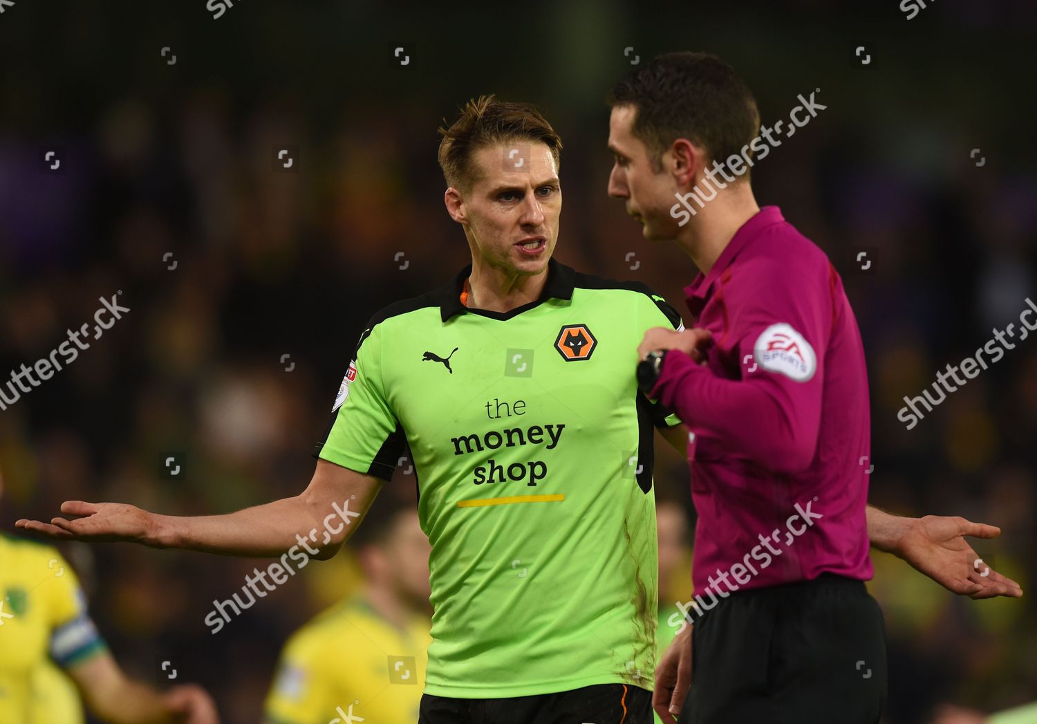 David Edwards Wolverhampton Wanderers Talks Referee Editorial Stock ...