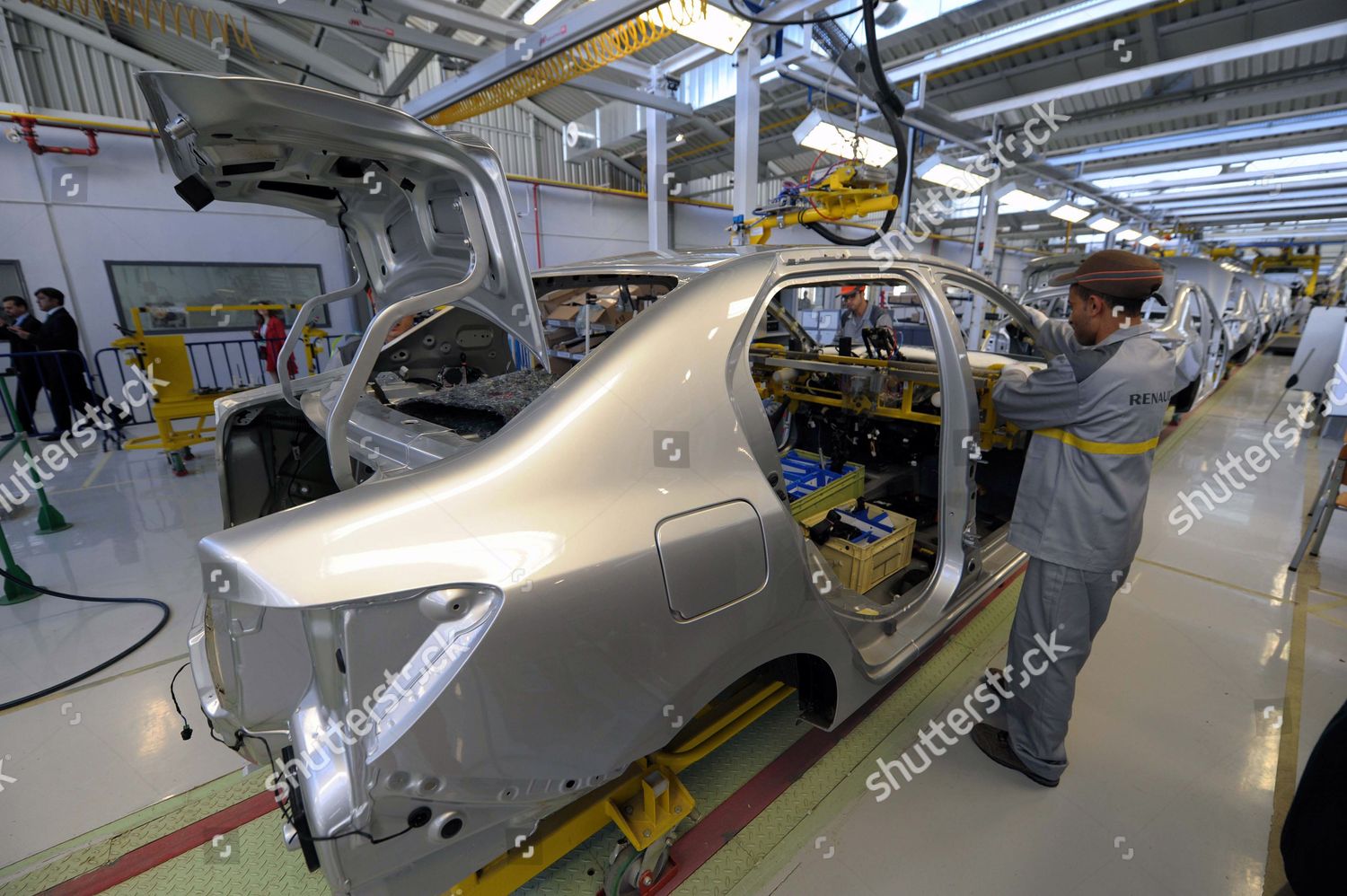 Algerian Laborers Work On Vehicle New Editorial Stock Photo - Stock ...
