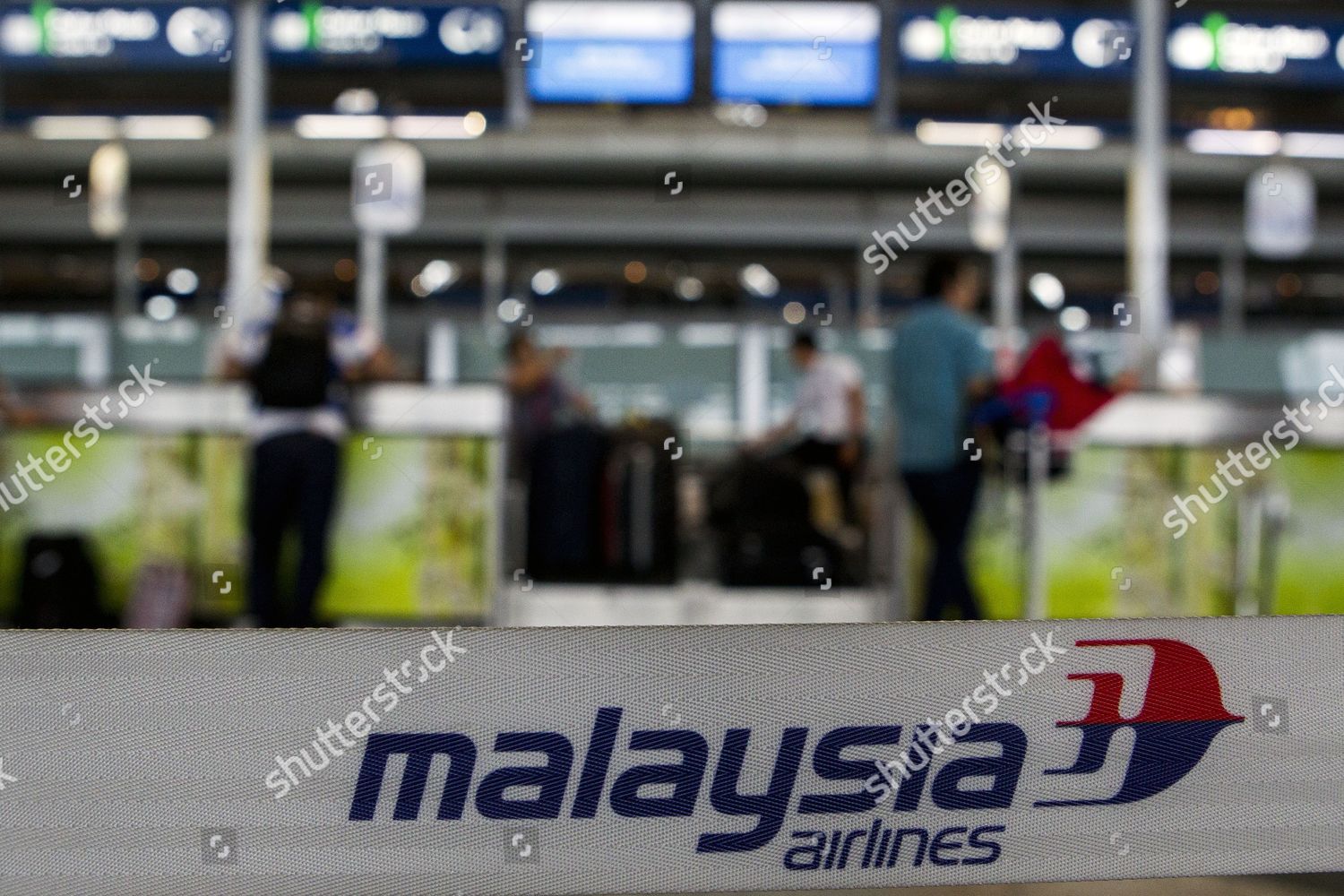 Passengers Checkin Malaysia Airlines Counter Kuala Editorial Stock ...