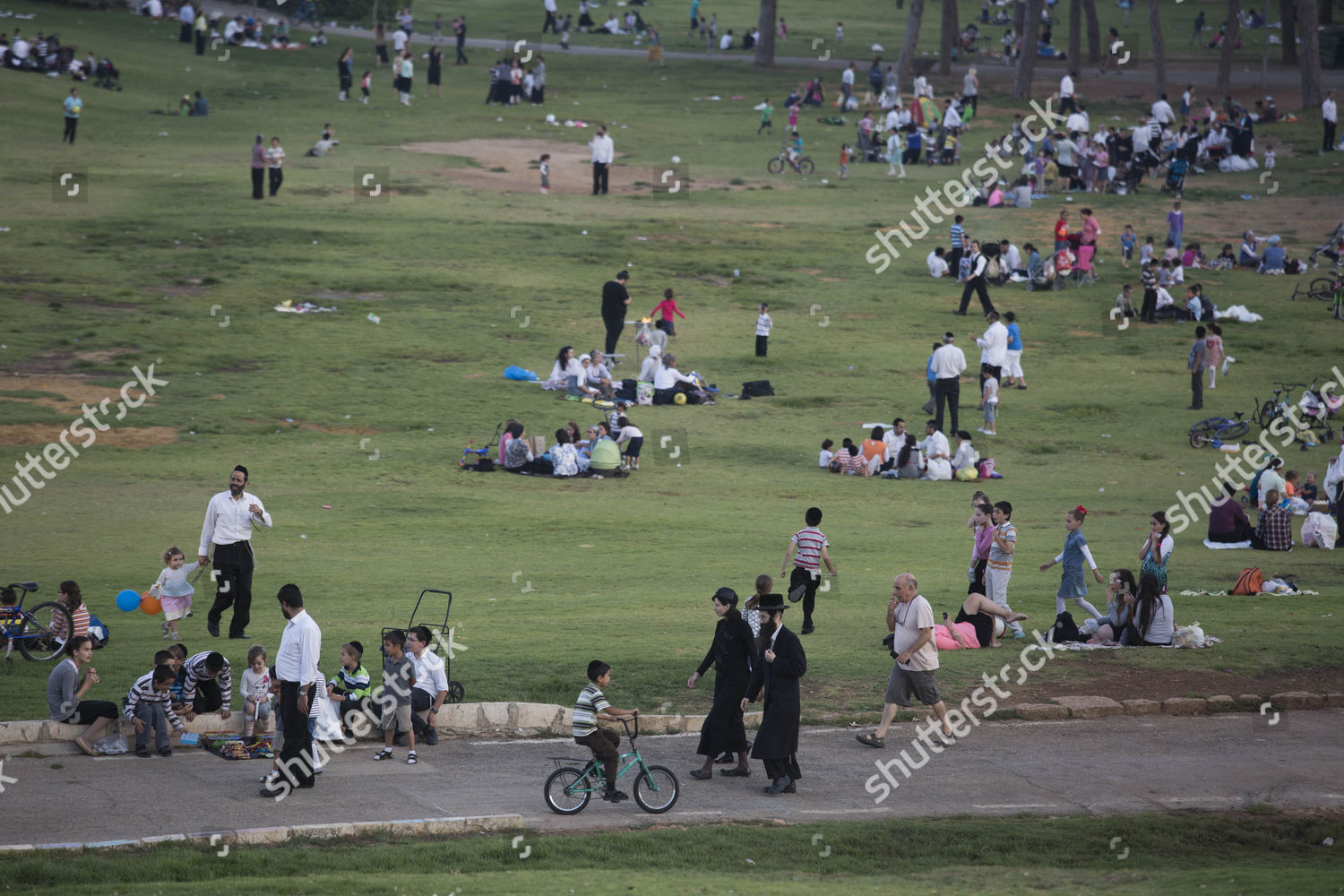 Israelis Enjoying Summer Time Park Jerusalem Editorial Stock Photo ...